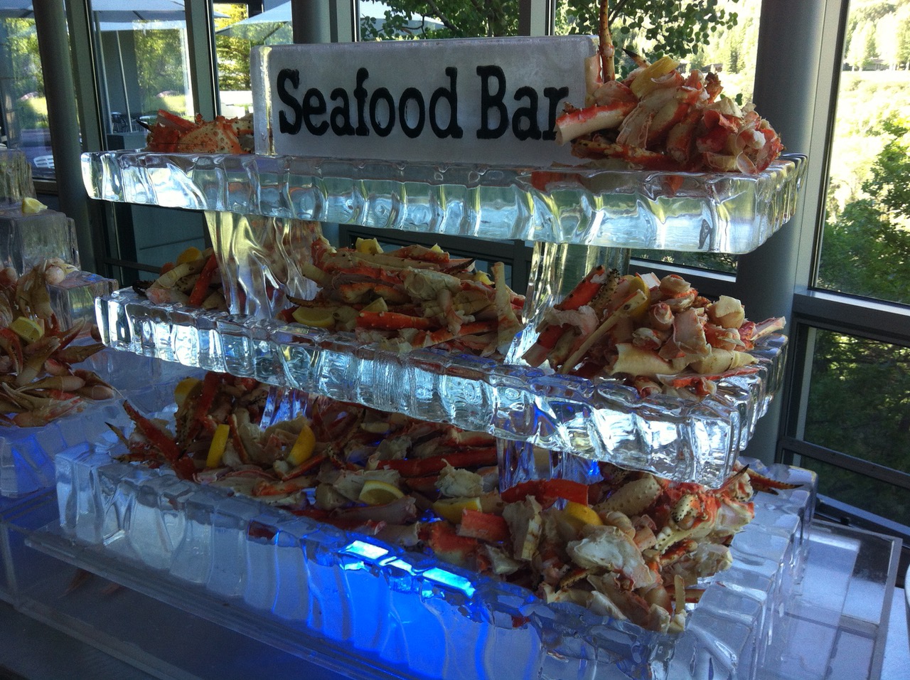 Custom Ice Bars & Ice Food Displays Vail & Aspen Colorado ...